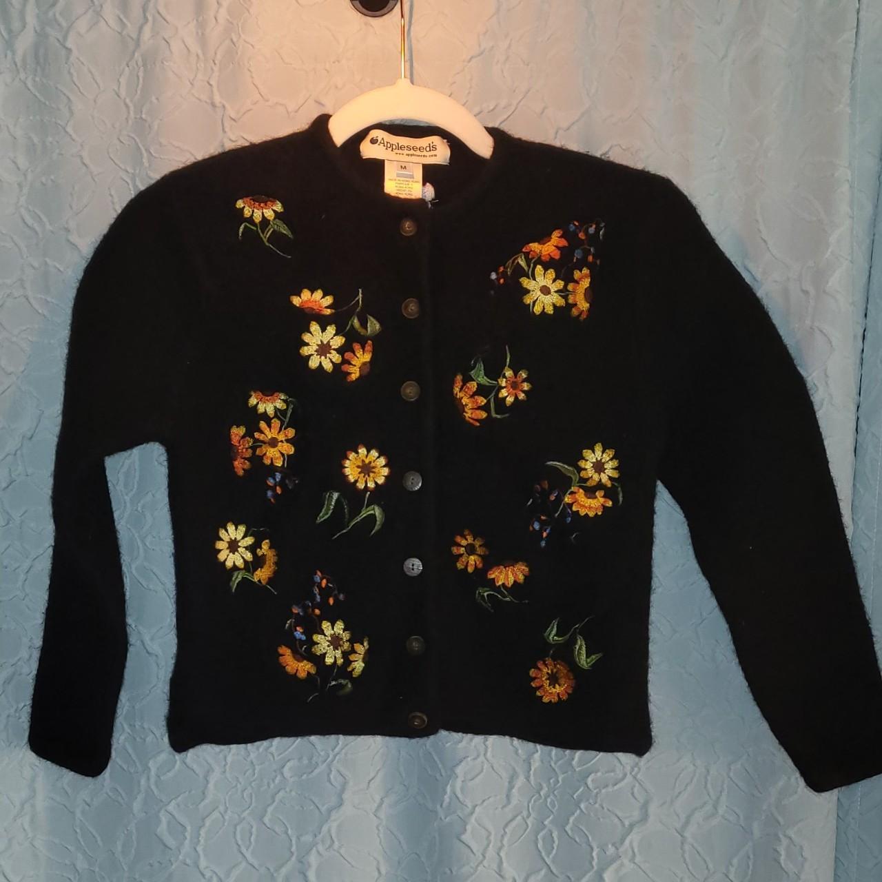 Appleseed's Size: M 100% Wool 15 in armpit to... - Depop