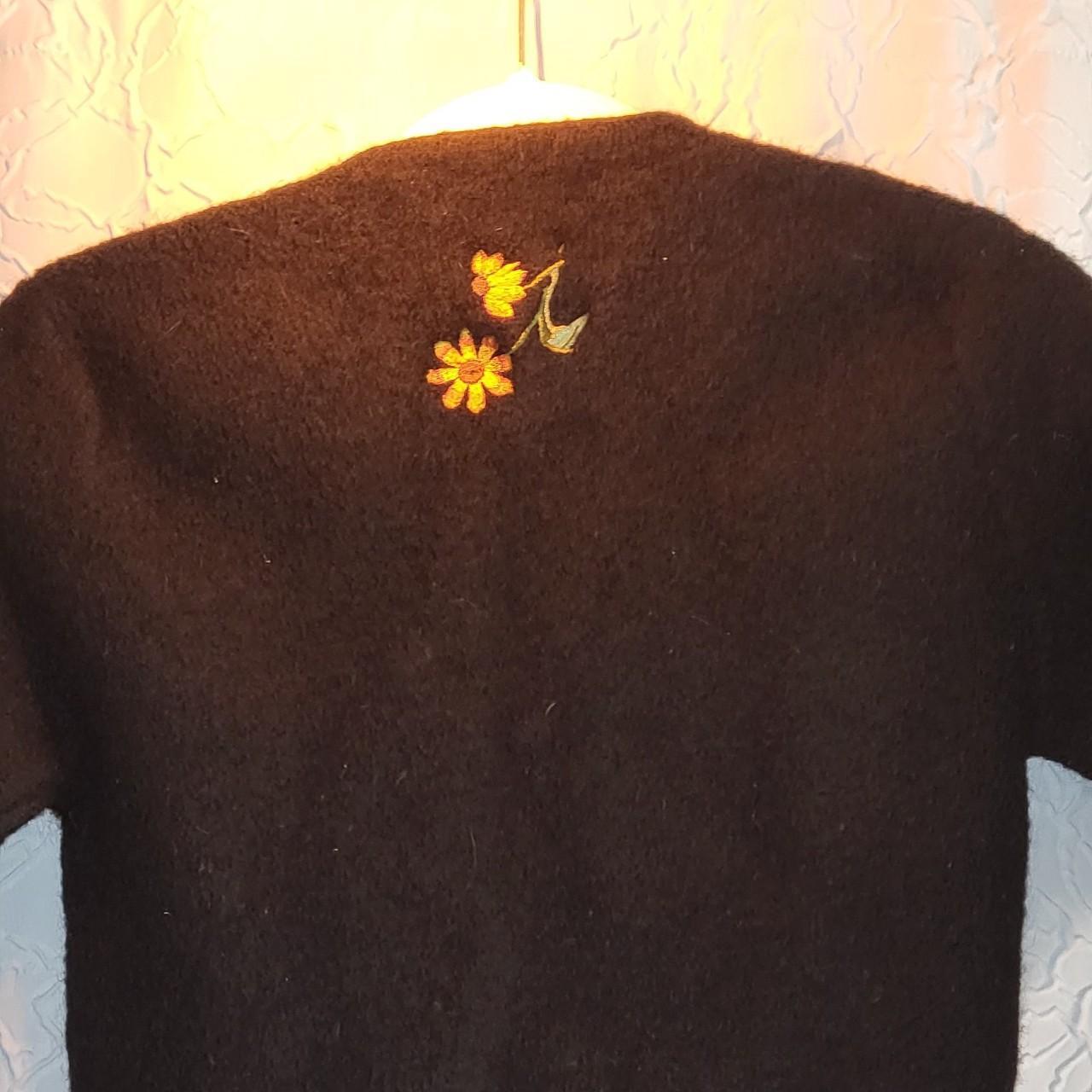 Appleseed's Size: M 100% Wool 15 in armpit to... - Depop