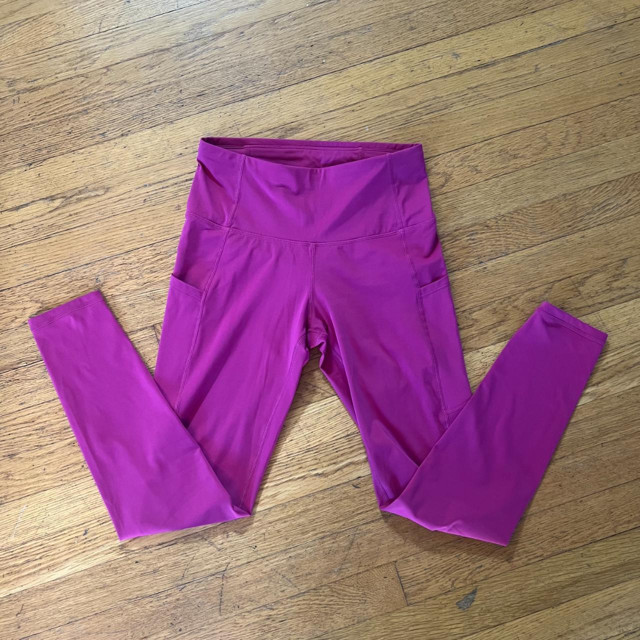 Magenta workout leggings - Depop