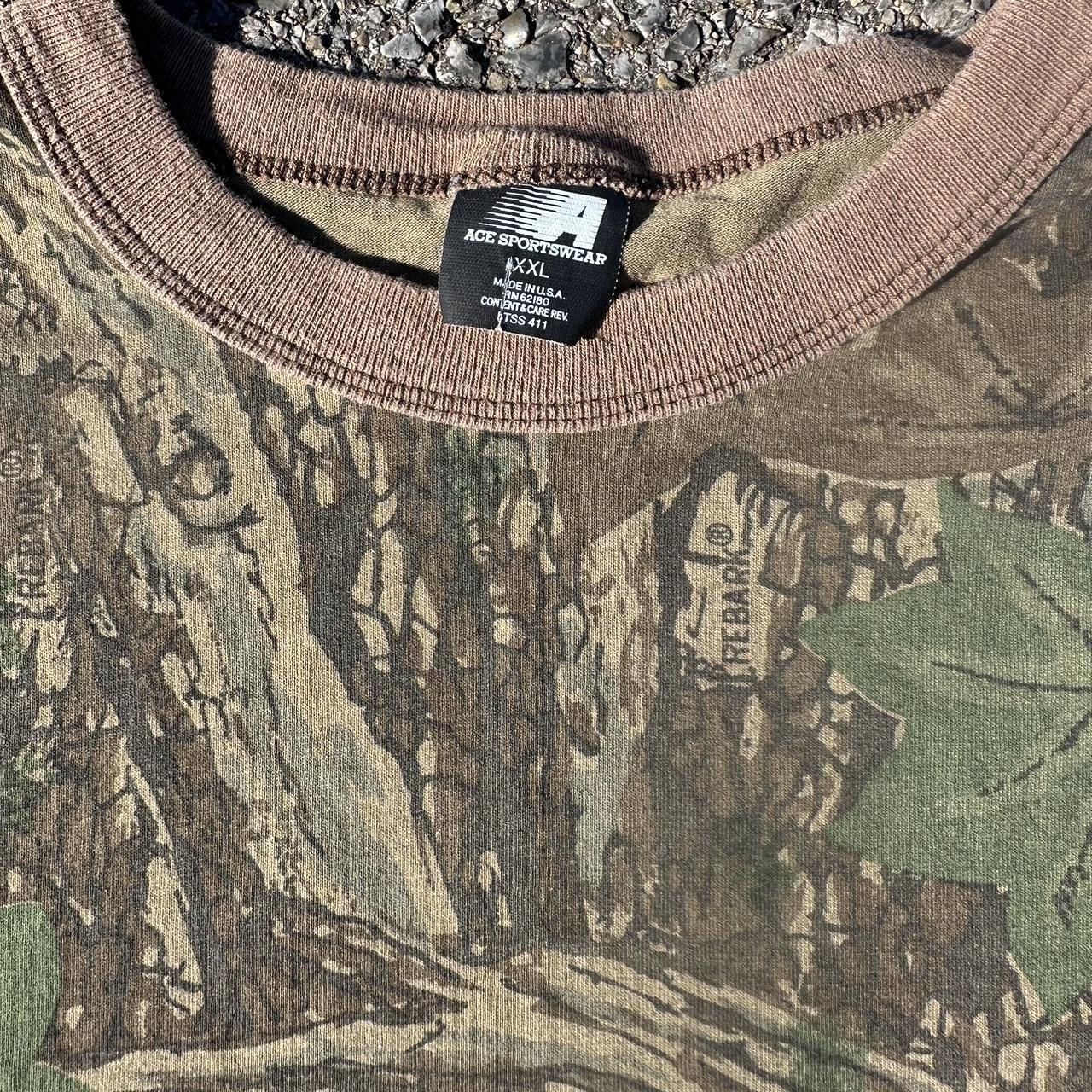 Vintage Camo Pocket T-shirt Size tagged XXL but fits... - Depop