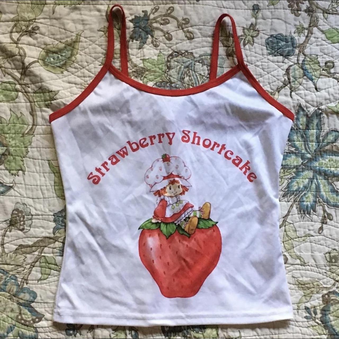 strawberry shortcake top - Depop