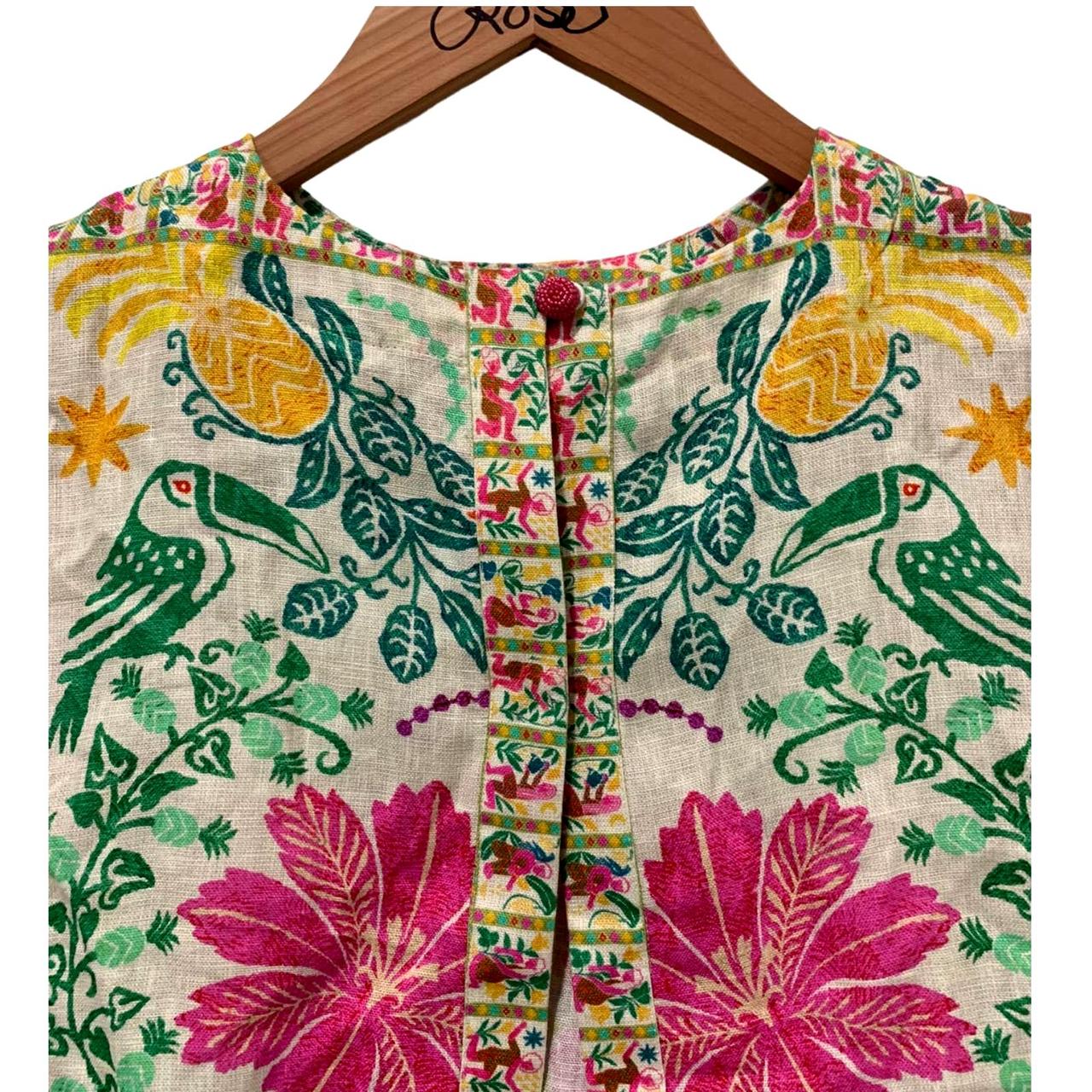 Farm Rio Women's White and Pink Vest | Depop