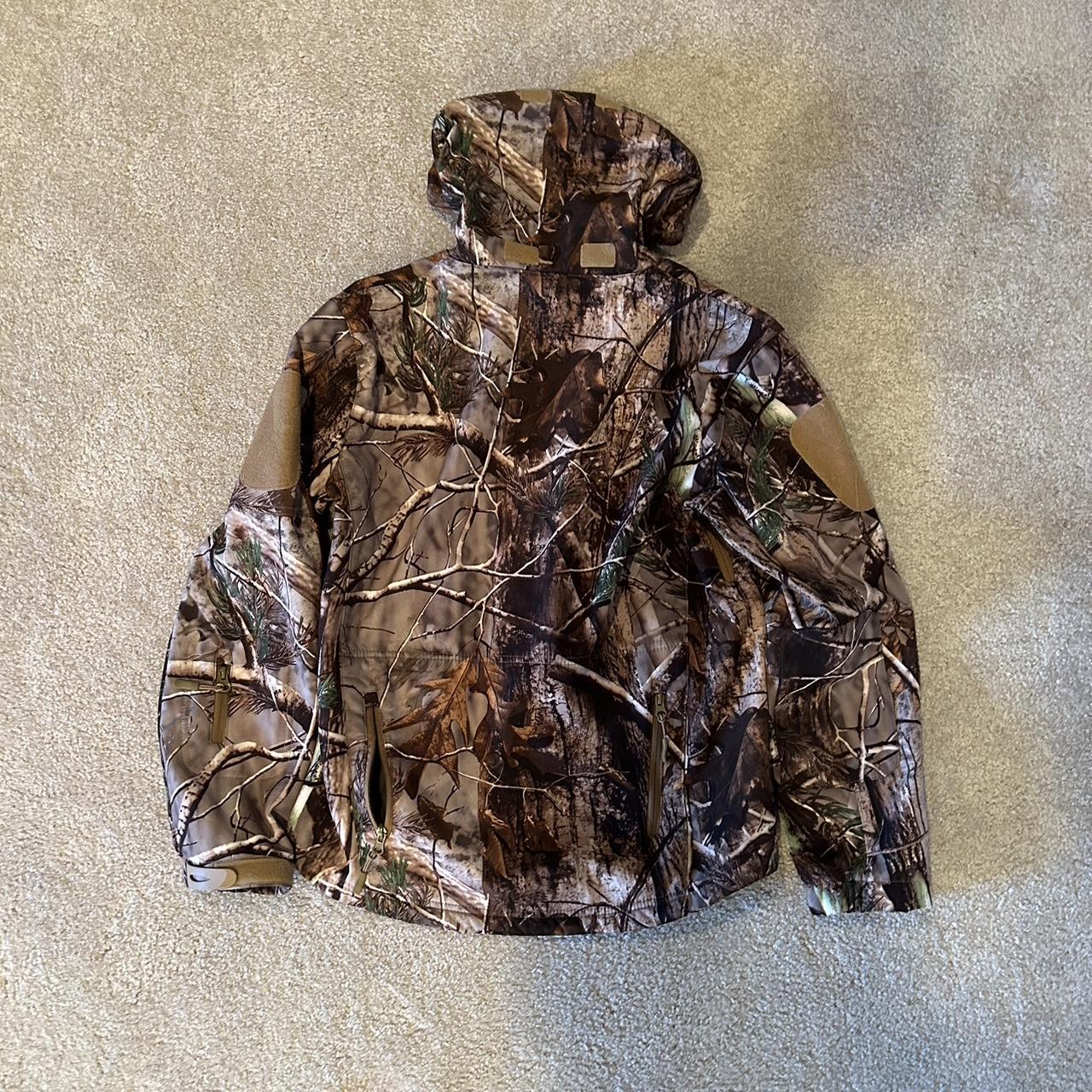 Crazy realtree camo rain jacket/ wind breaker Fits... - Depop