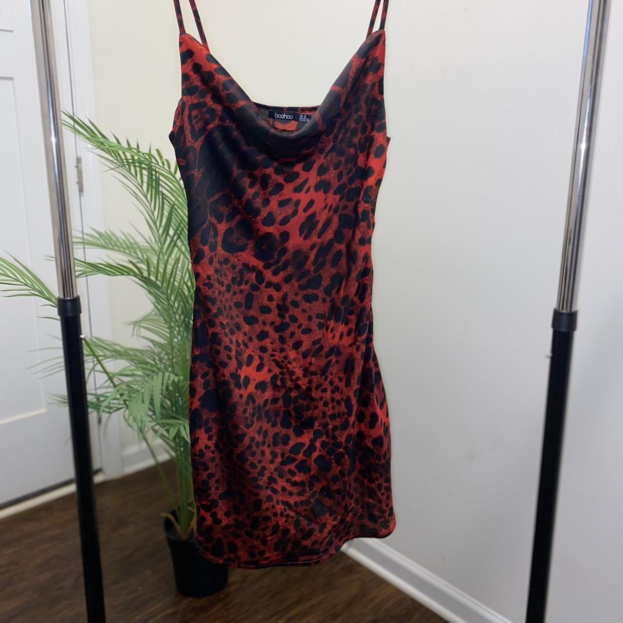 Boohoo Women's Red and Black Dress | Depop