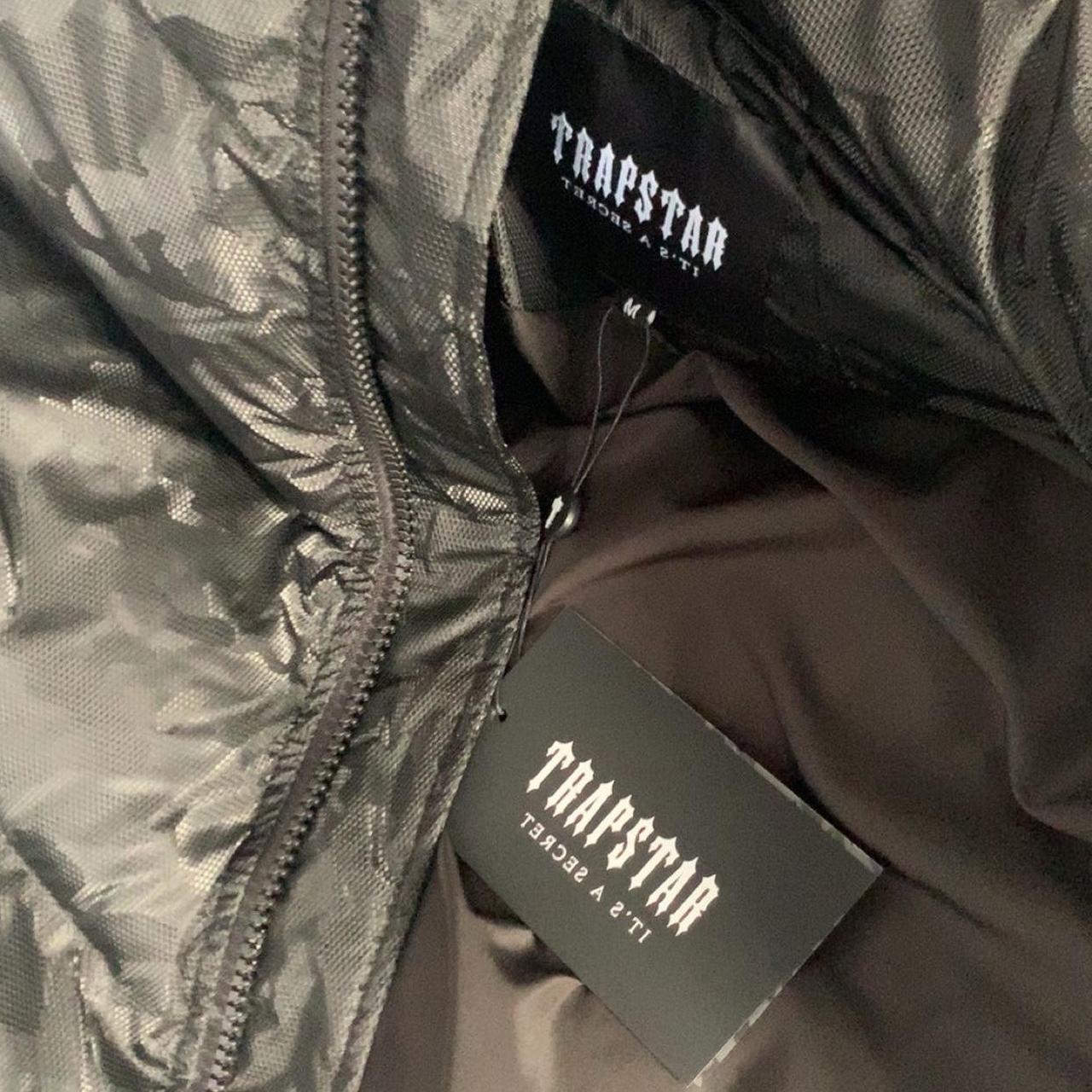 trapstar coat puffer rare - Depop