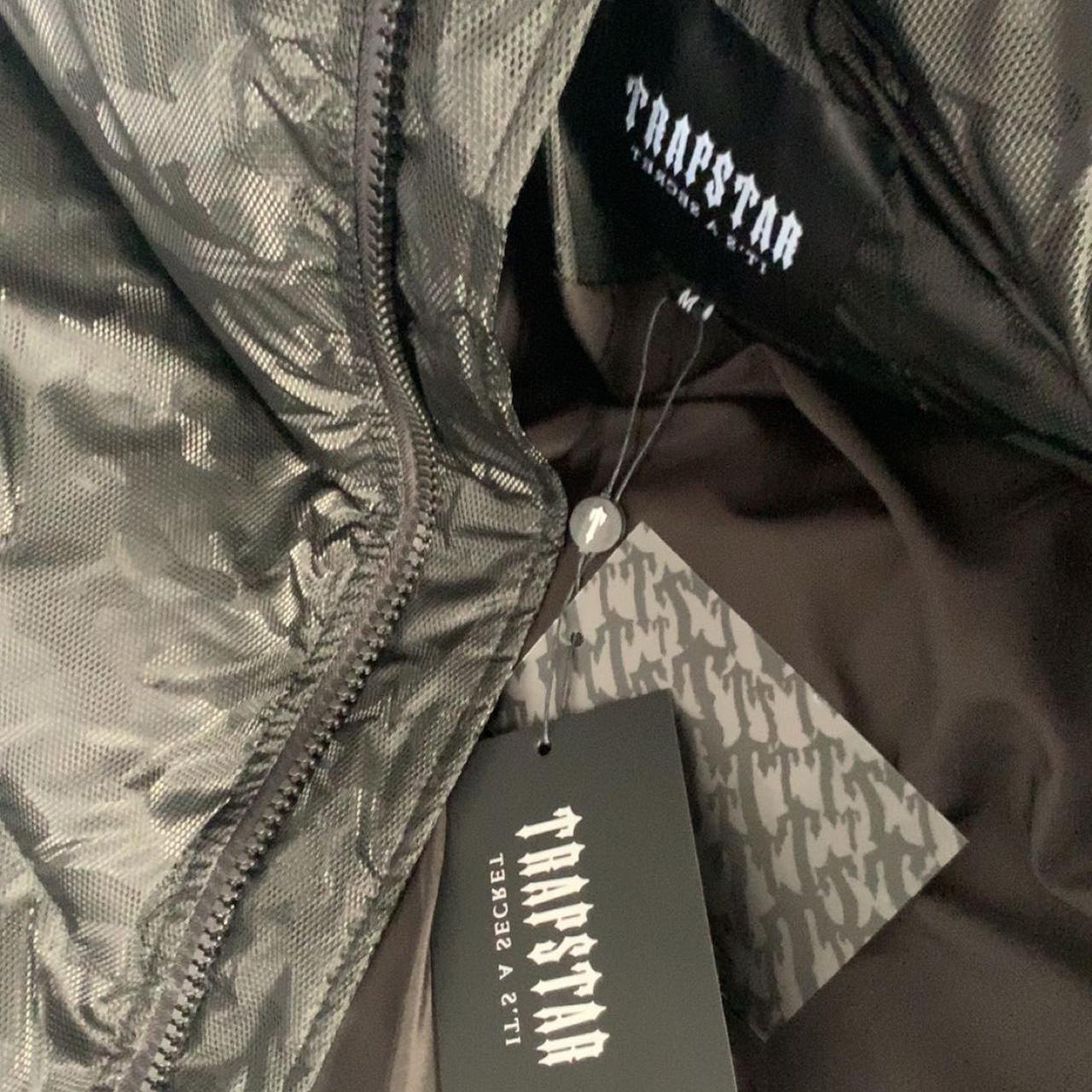 trapstar coat puffer rare - Depop