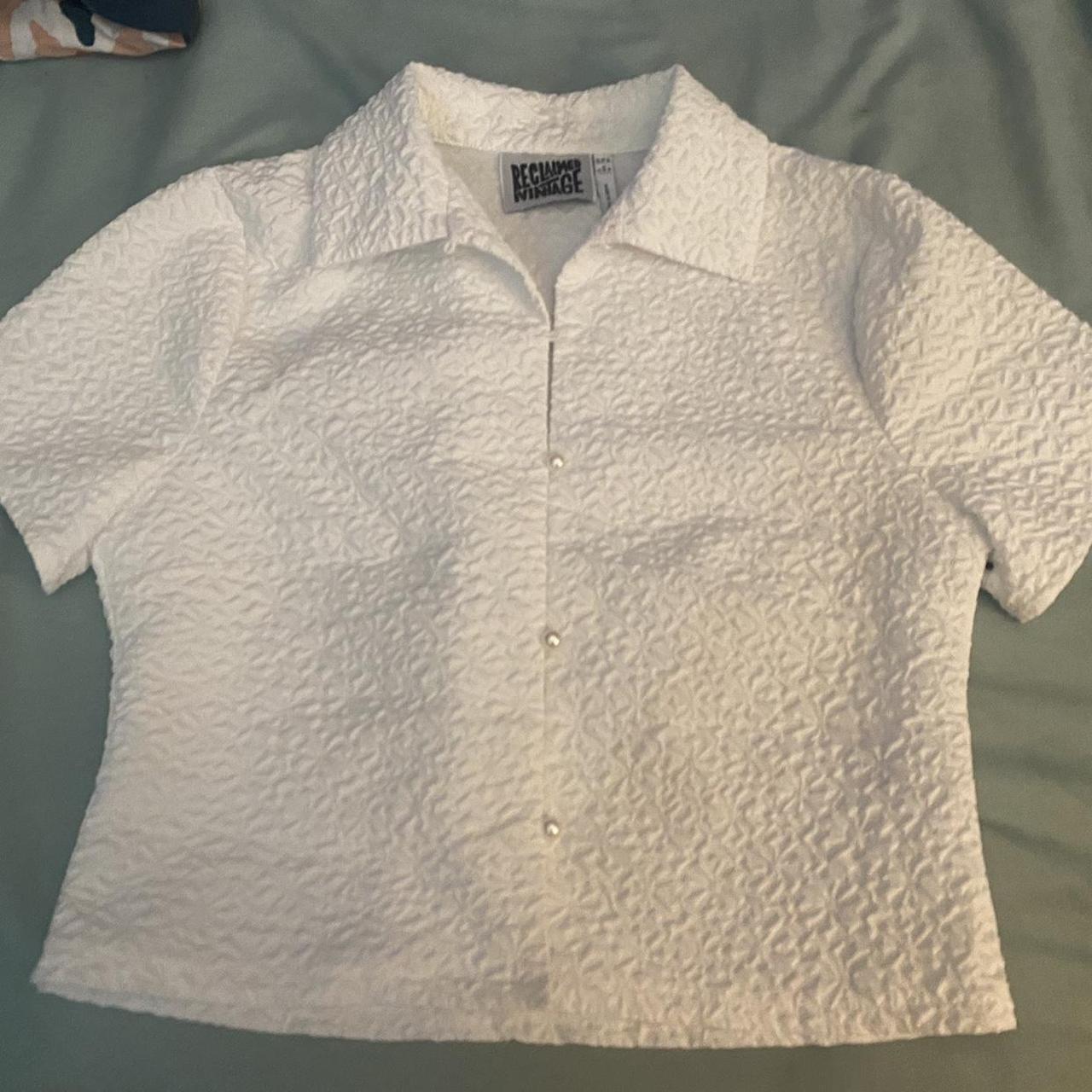 cute reclaimed vintage crop top barely worn but... - Depop