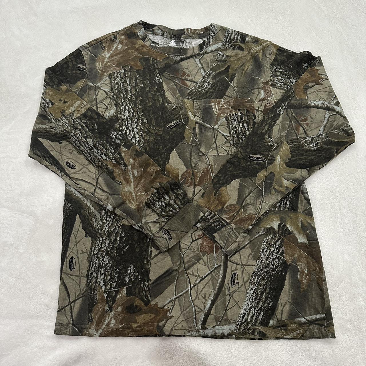 Realtree camo long sleeve shirt - Depop