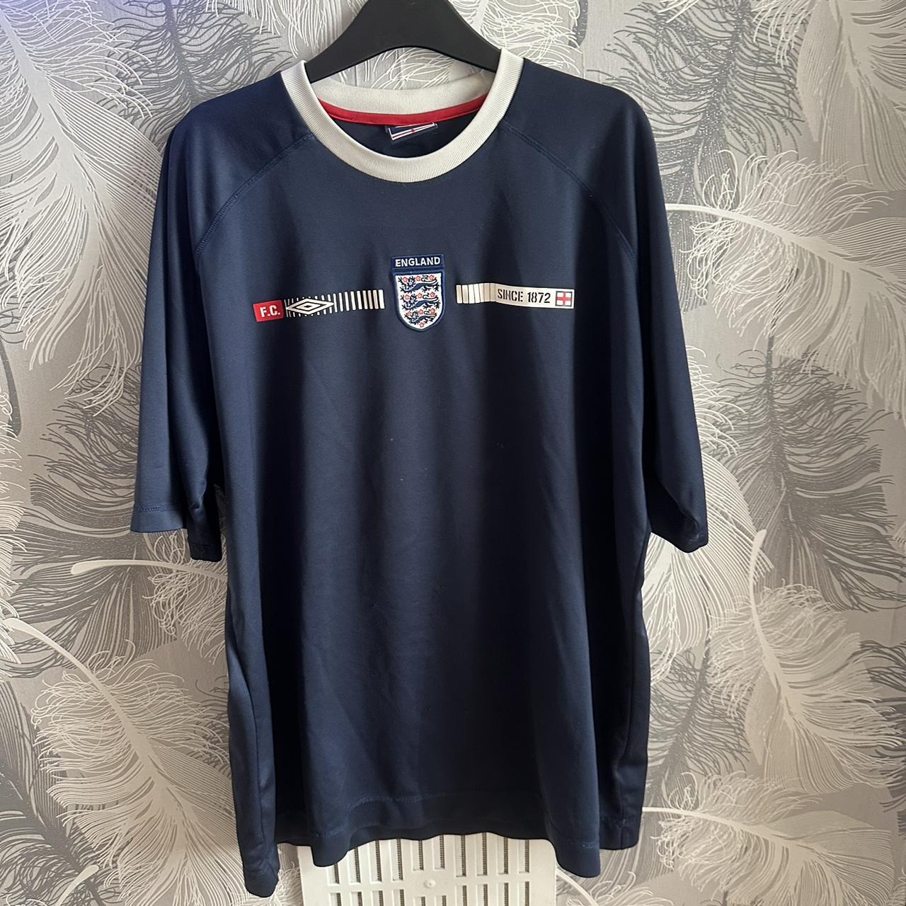 Vintage England Umbro T-Shirt XXL Feels XL - Depop