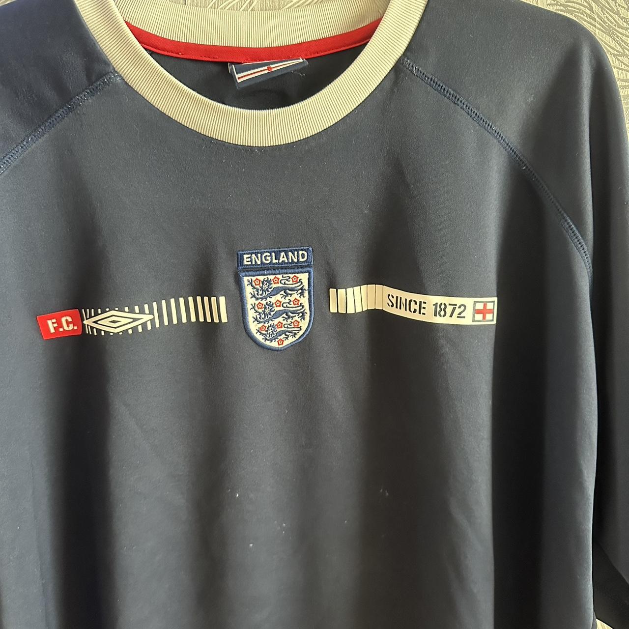 Vintage England Umbro T-Shirt XXL Feels XL - Depop