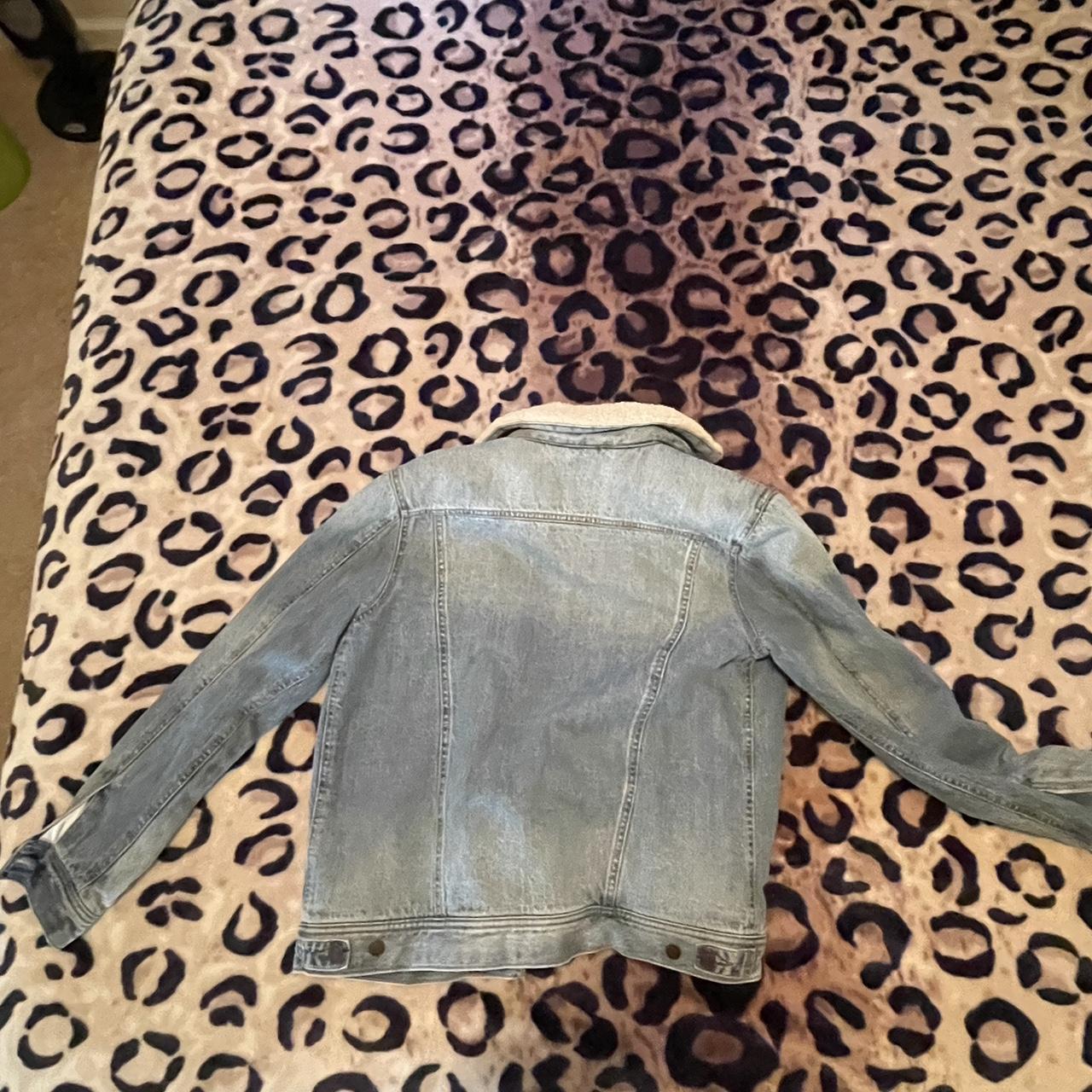 Jean washed old navy Shepard jacket size small - Depop