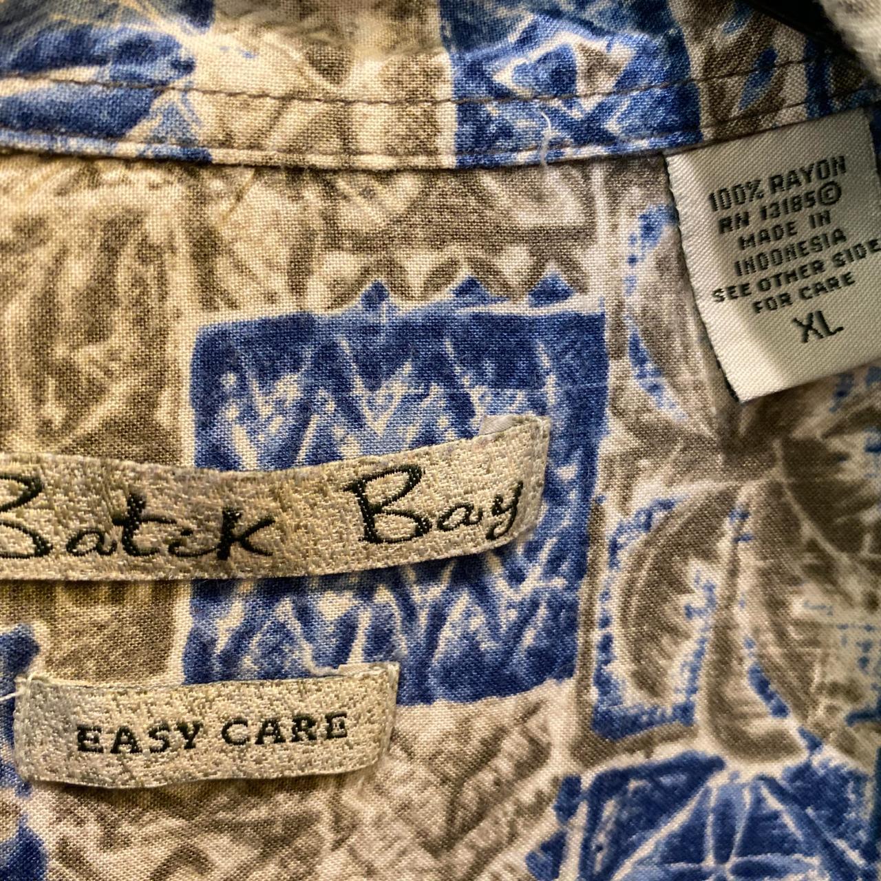 Batik Bay Buttoned Down Shirt Size Extra Large - Depop