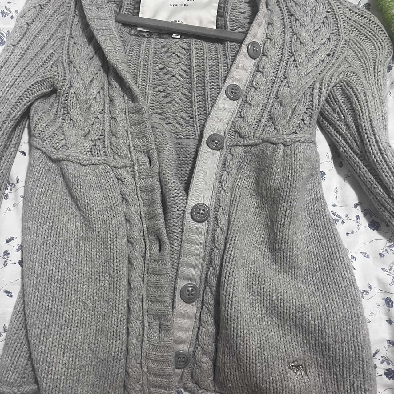 Abercrombie & Fitch Women's Grey Cardigan | Depop
