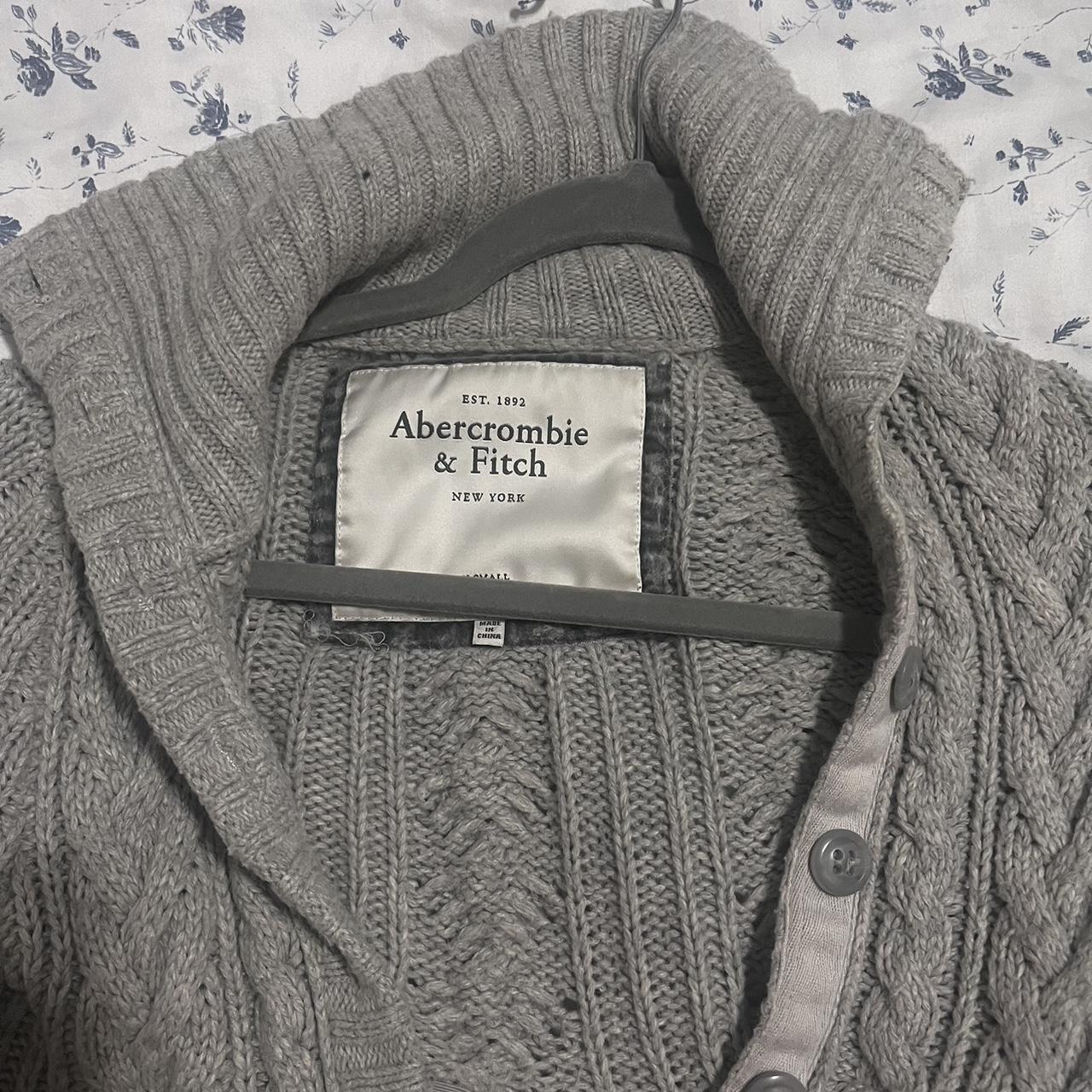Abercrombie & Fitch Women's Grey Cardigan | Depop