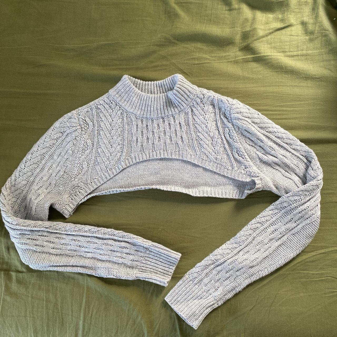 Grey cropped sweater SIZE: S - Depop