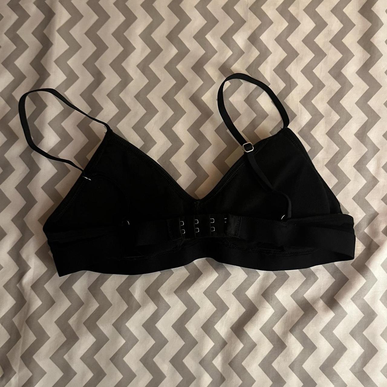 triangle cut bra - fits small - no tag - ⚠️ no paypal... - Depop
