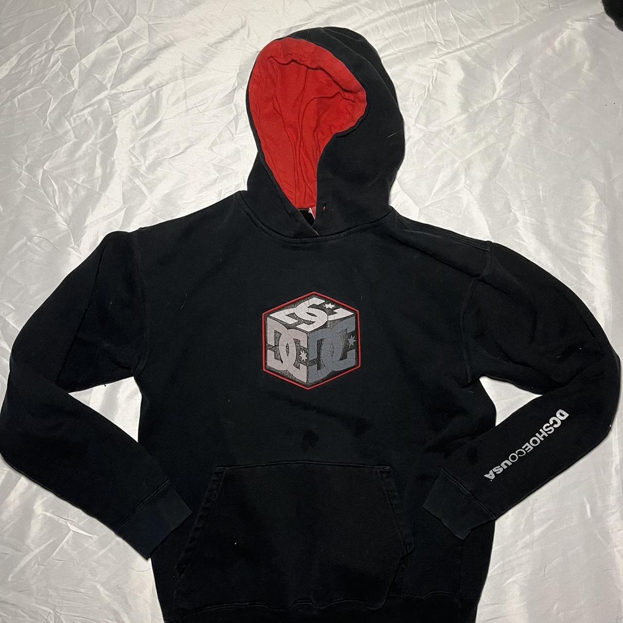 Dc cube embroidered design S Sm for measurements - Depop