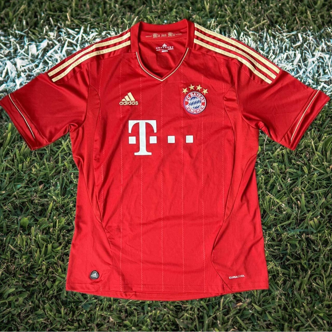 Bayern Munich 2011/12 Arjen Robben Home Kit-... - Depop