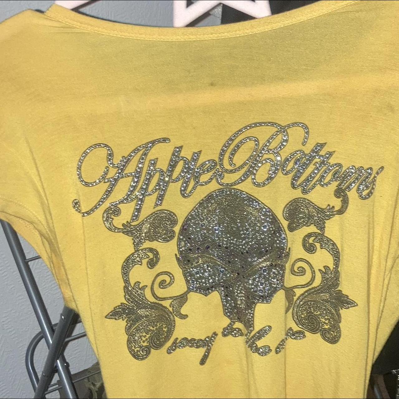 Apple bottom T shirt size M - Depop