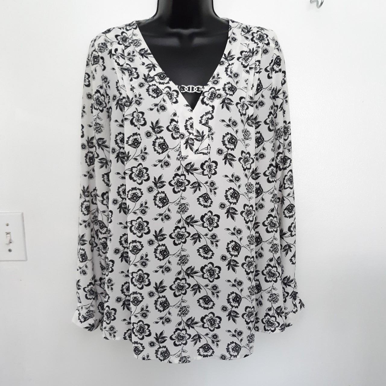 Ny Collection black & white floral blouse size tag... - Depop
