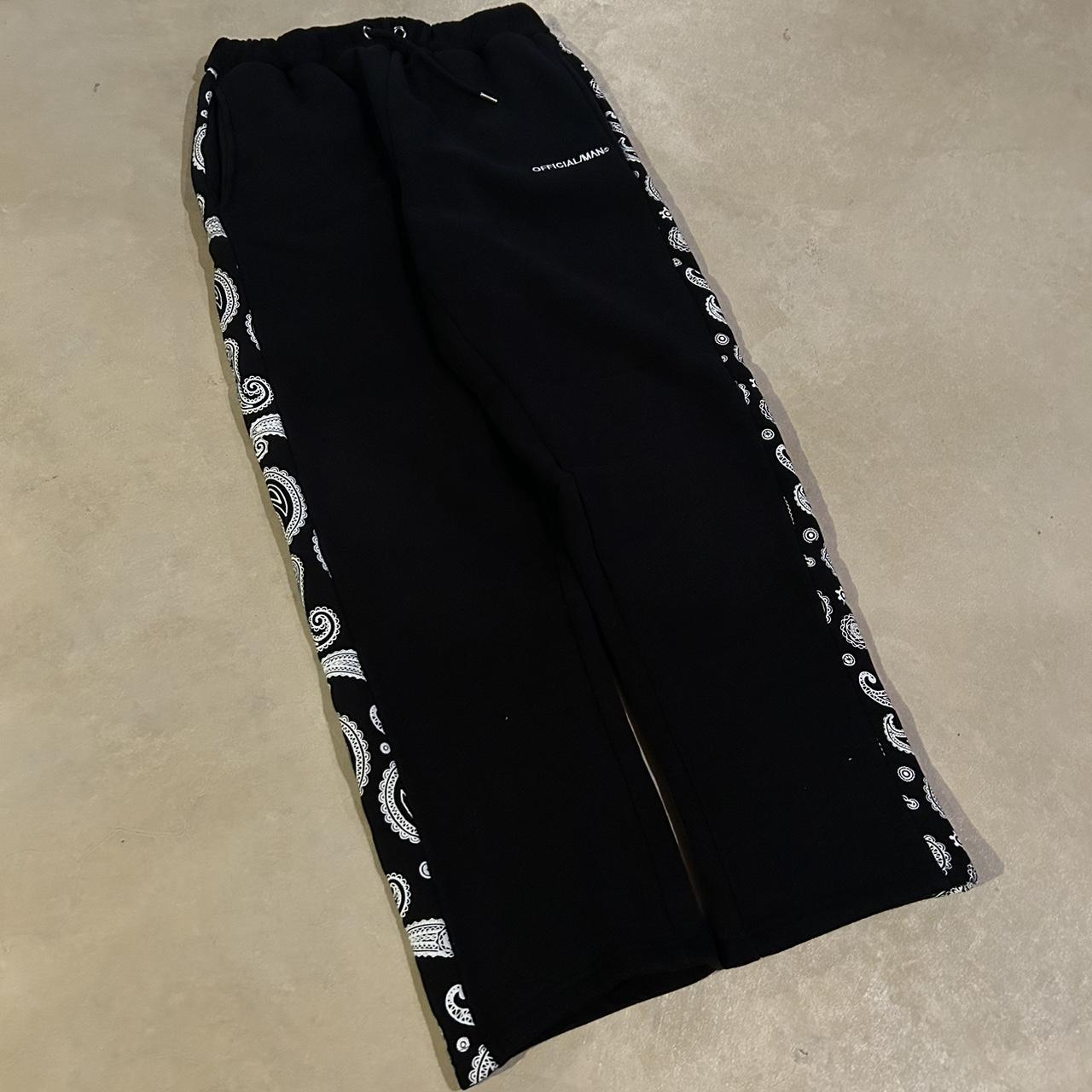Baggy Flare Bandana Sweatpants size medium with... - Depop