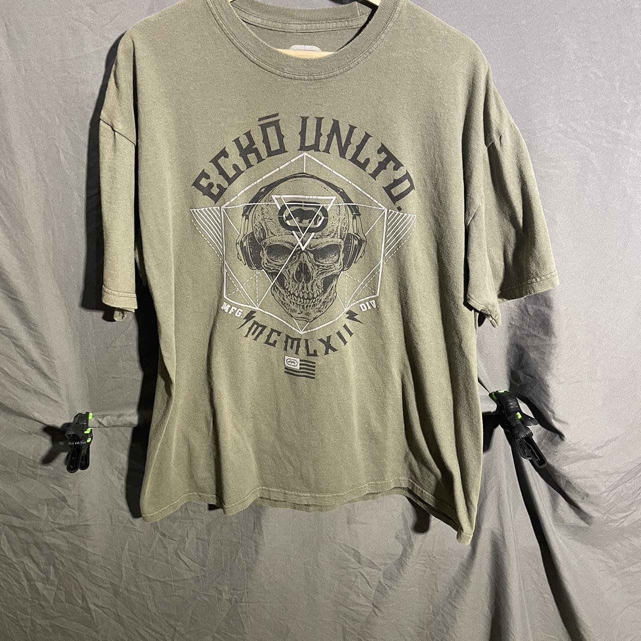 Ecko Unlimited olive green size XL. No holes, wash... - Depop