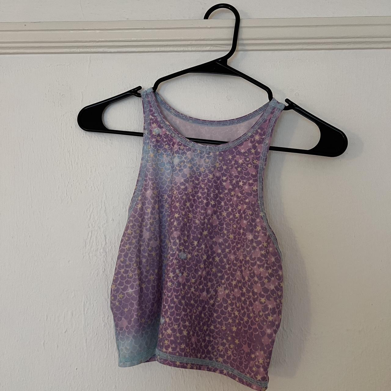 Teeki size s - Depop