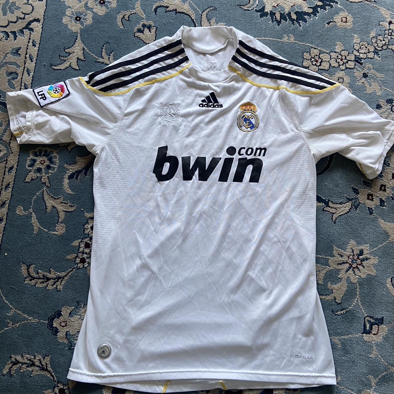 real Madrid 2013/14 kit size - medium Madrid won... - Depop