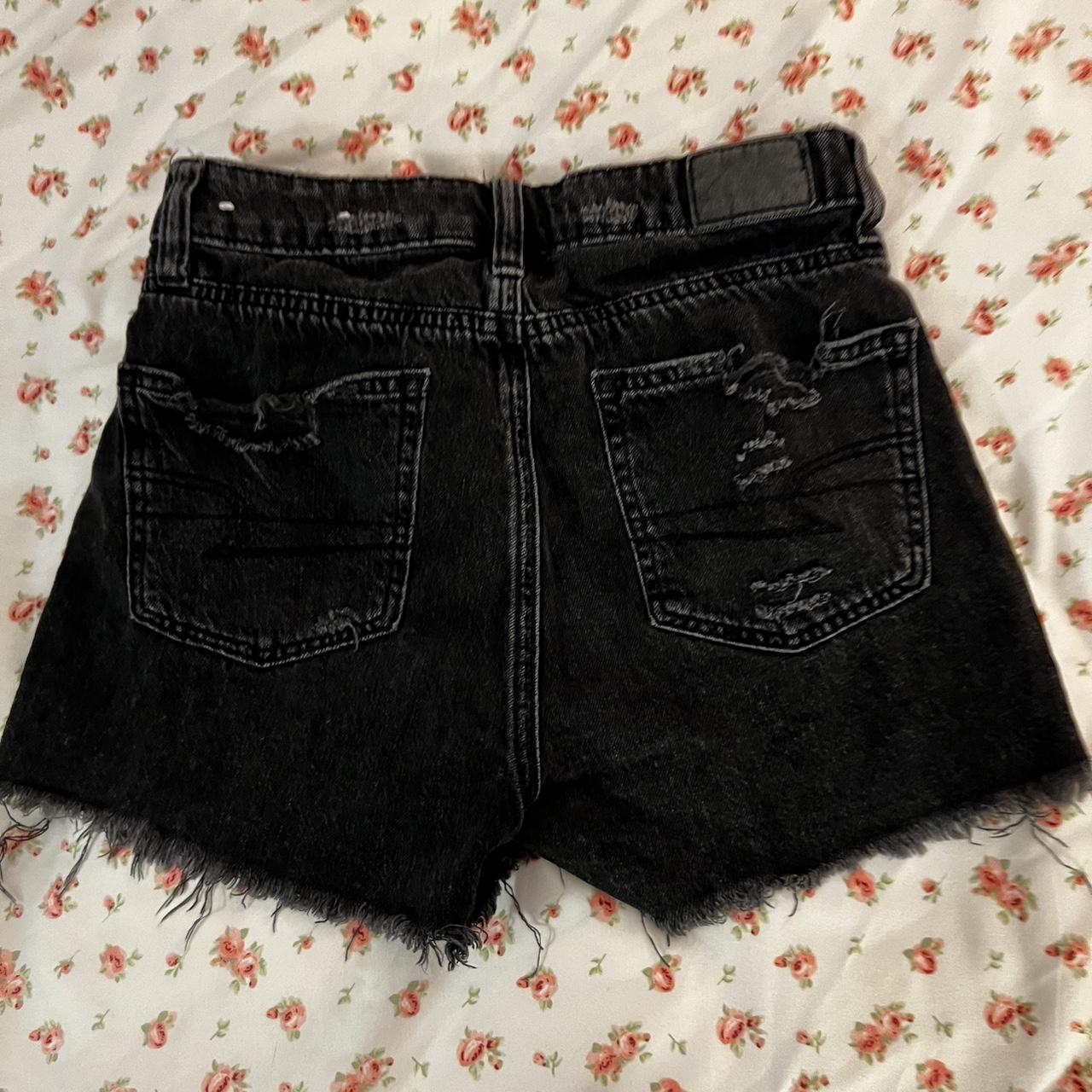 cute little shorts! nothing wrong just too small for... - Depop