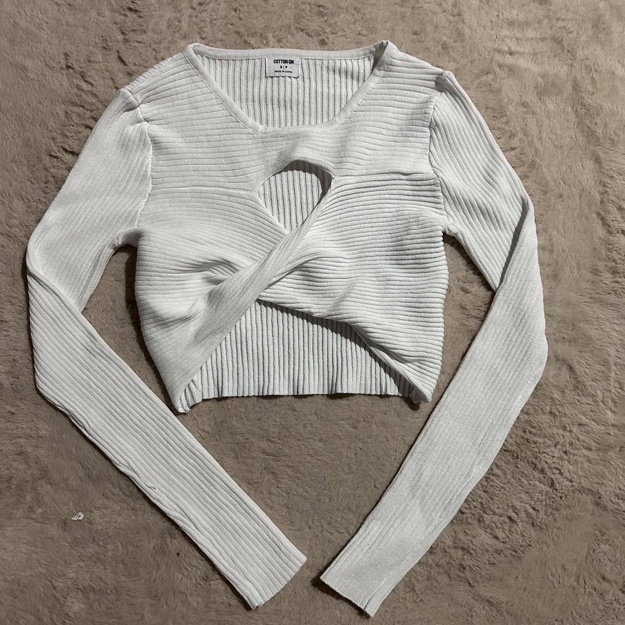 White cropped long sleeve top Worn once Size 8 - Depop