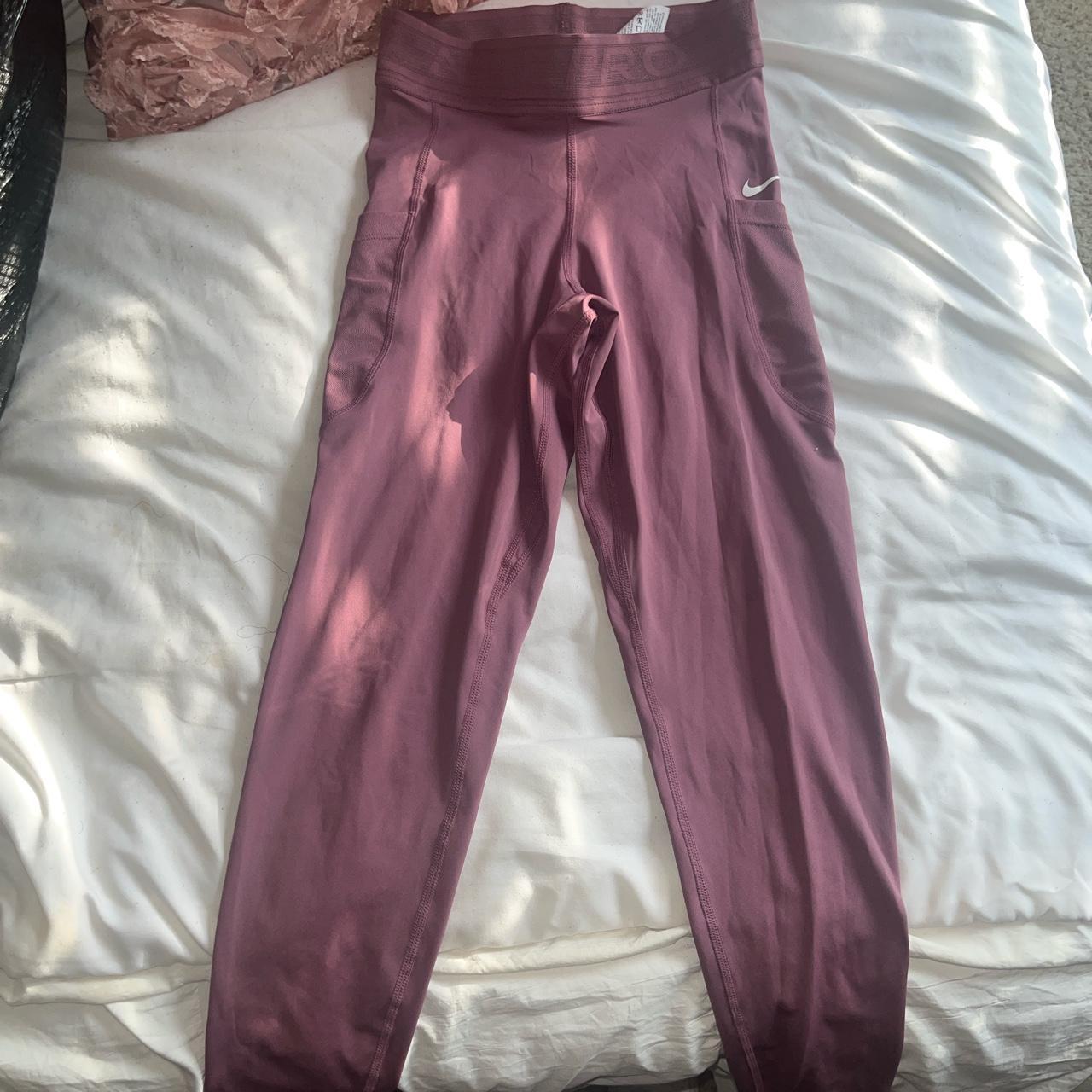 Nike Women's Leggings | Depop