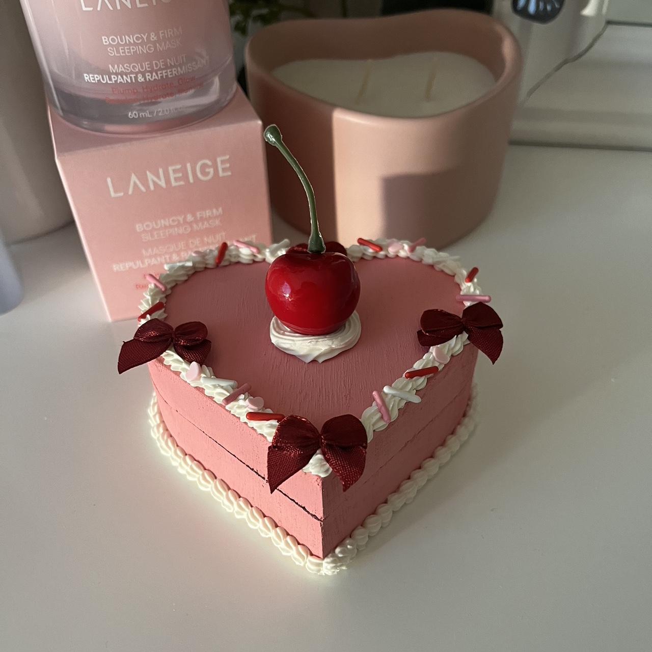 Pink Heart Jewelry box! Mini version of the pink bow... - Depop