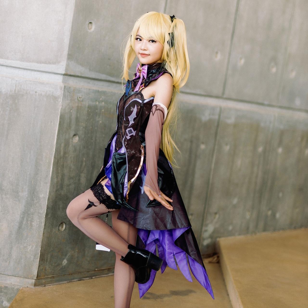 Fischl cosplay - Uwowo - Wig and all accessories... - Depop