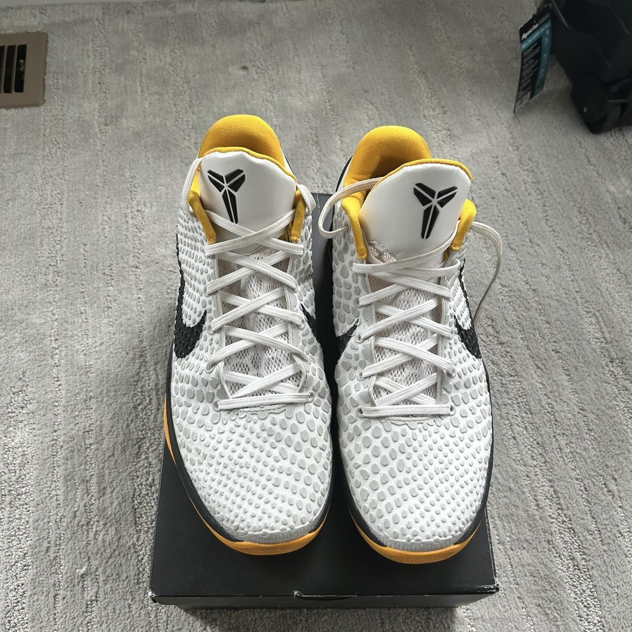 White del sol Kobe Vi Protro, worn a couple times... - Depop