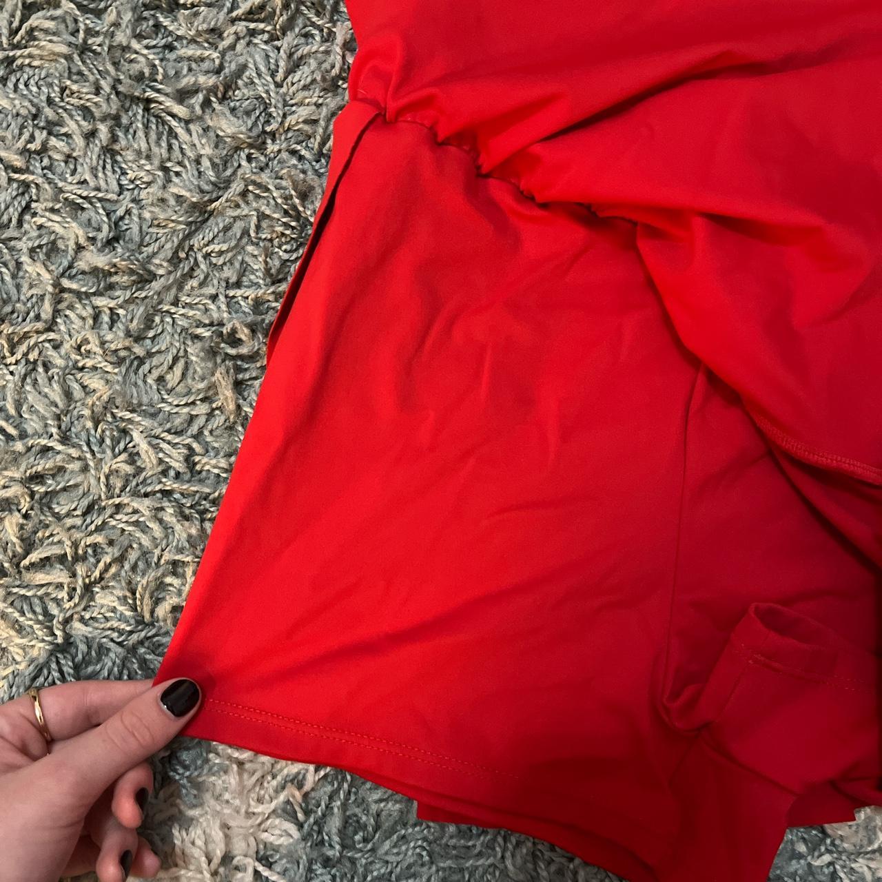 Red flowey workout shorts - Depop