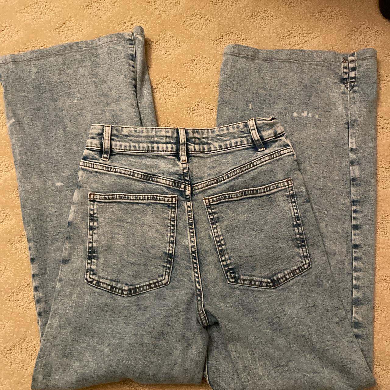 High rise wide leg jeans!!! Size 3! A bit of white... - Depop