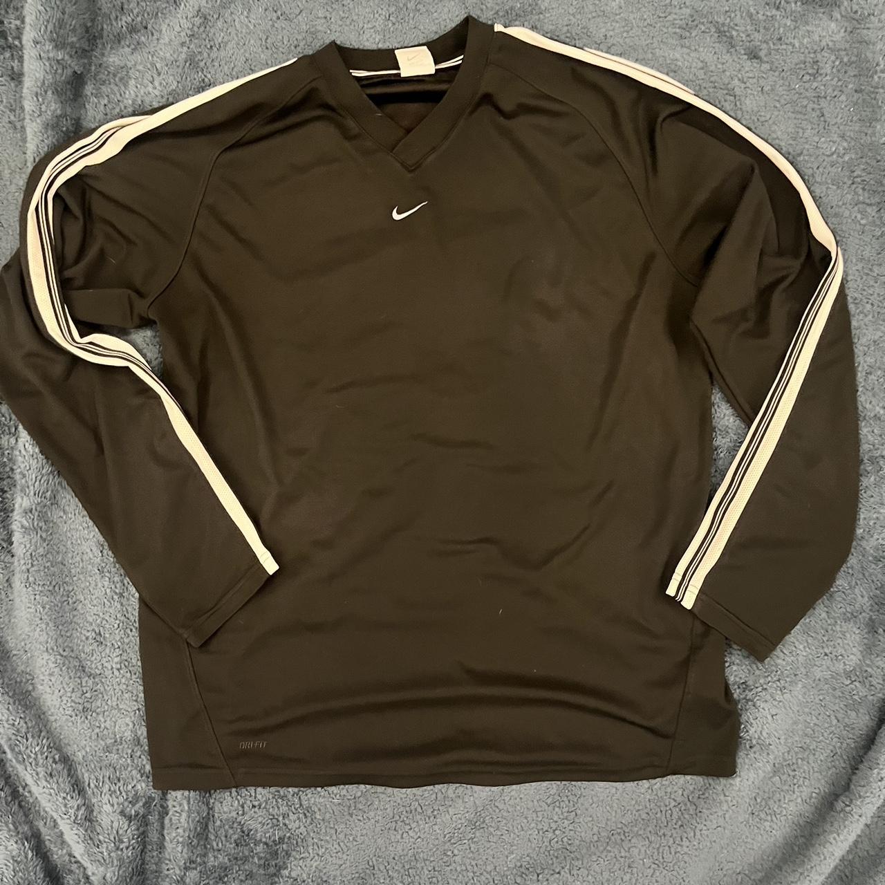 Vintage Nike Long sleeve/jacket 2000s Great... - Depop