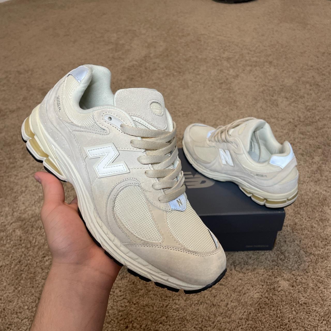 New Balance Men's Cream and Tan Trainers | Depop