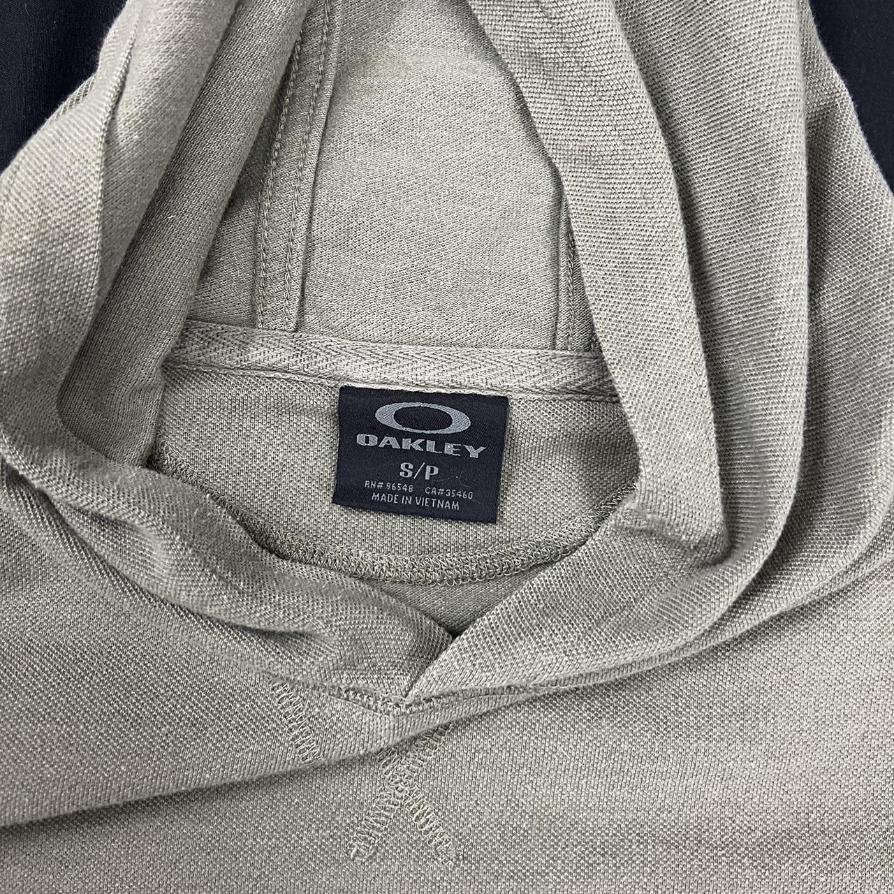 Vintage lightweight Oakley hoodie. Small in size.... - Depop