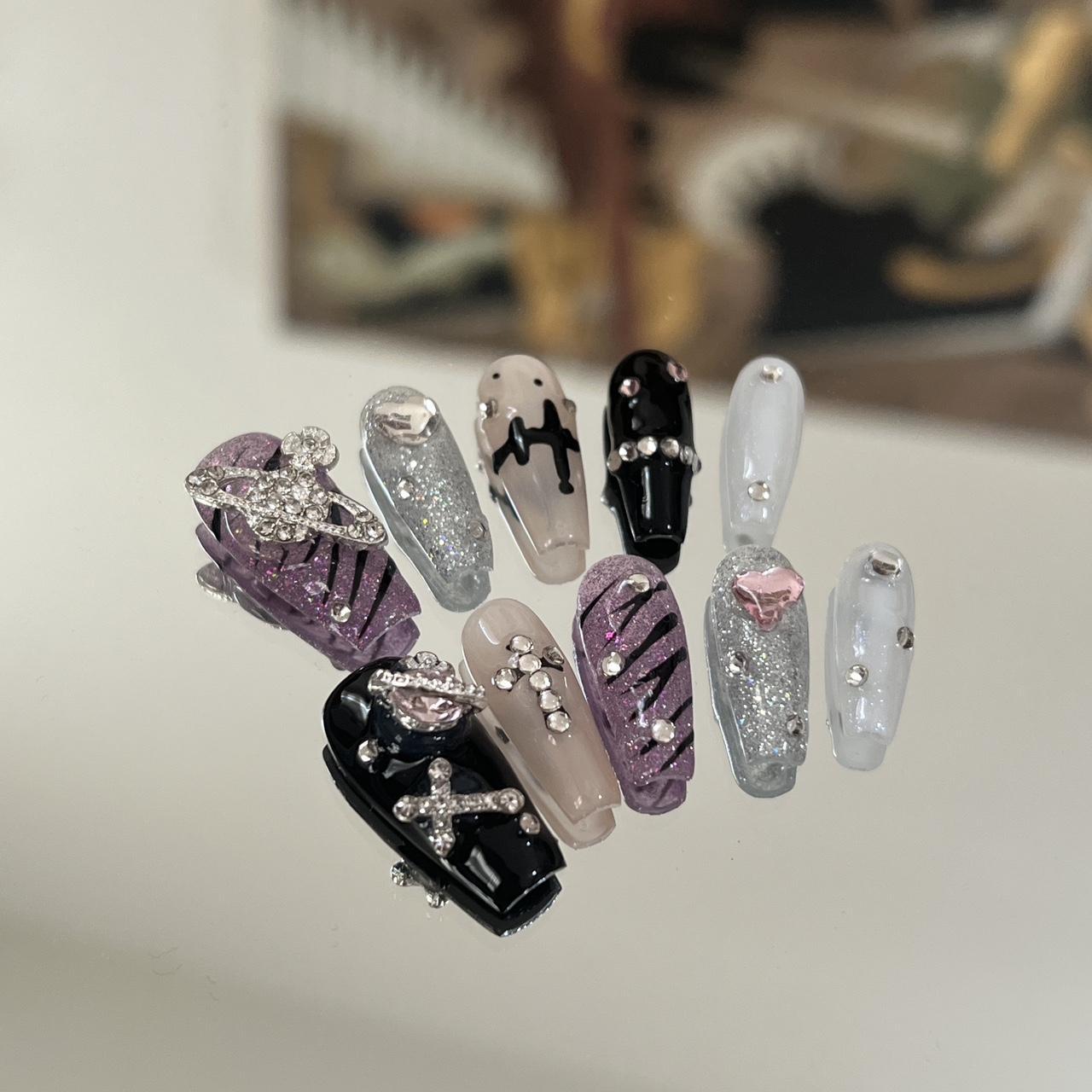 Phased Press on Nails ~ ღゝ ╹)ノ♡ Available in xs, s,... - Depop