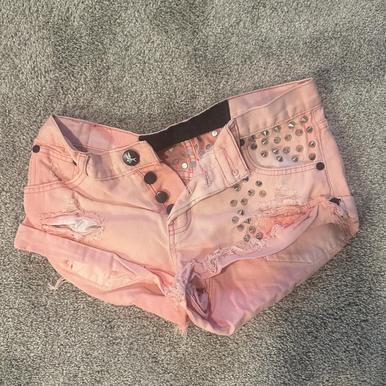 Sz 26 studded pink short shorts - Depop