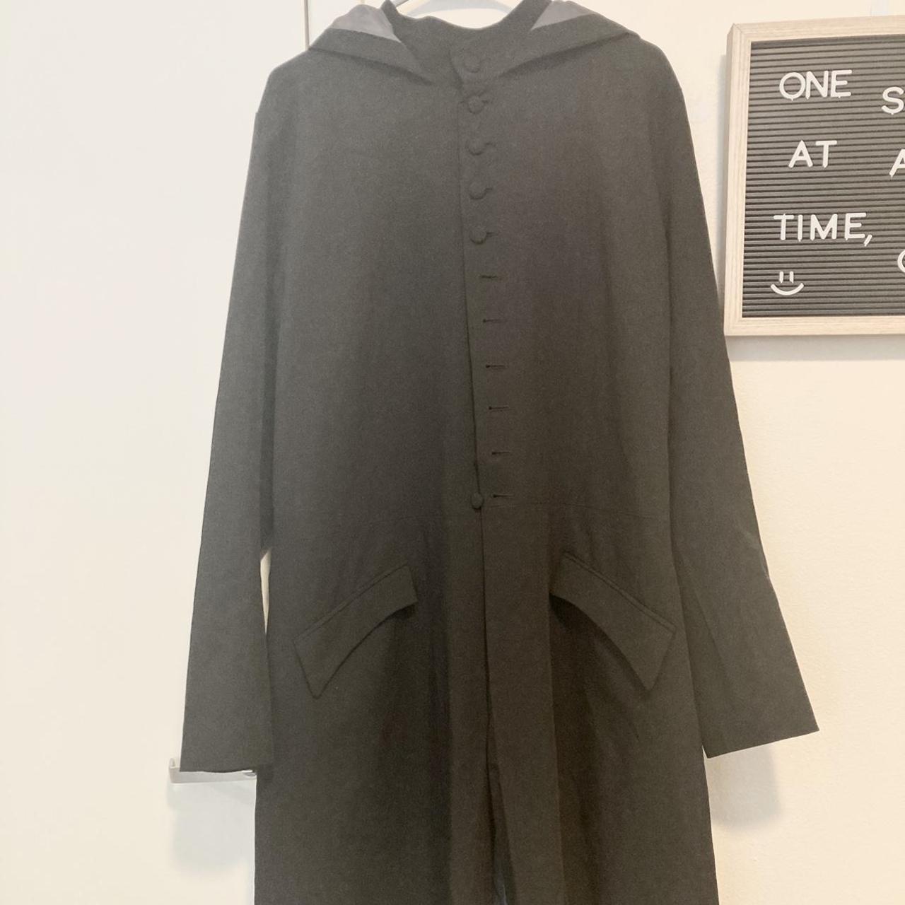 Hot Topic Men's Black and Grey Coat | Depop