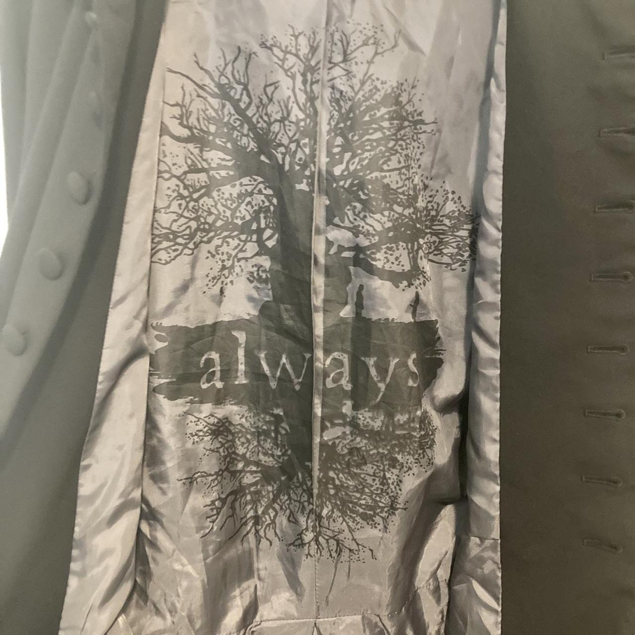 Hot Topic Men's Black and Grey Coat | Depop