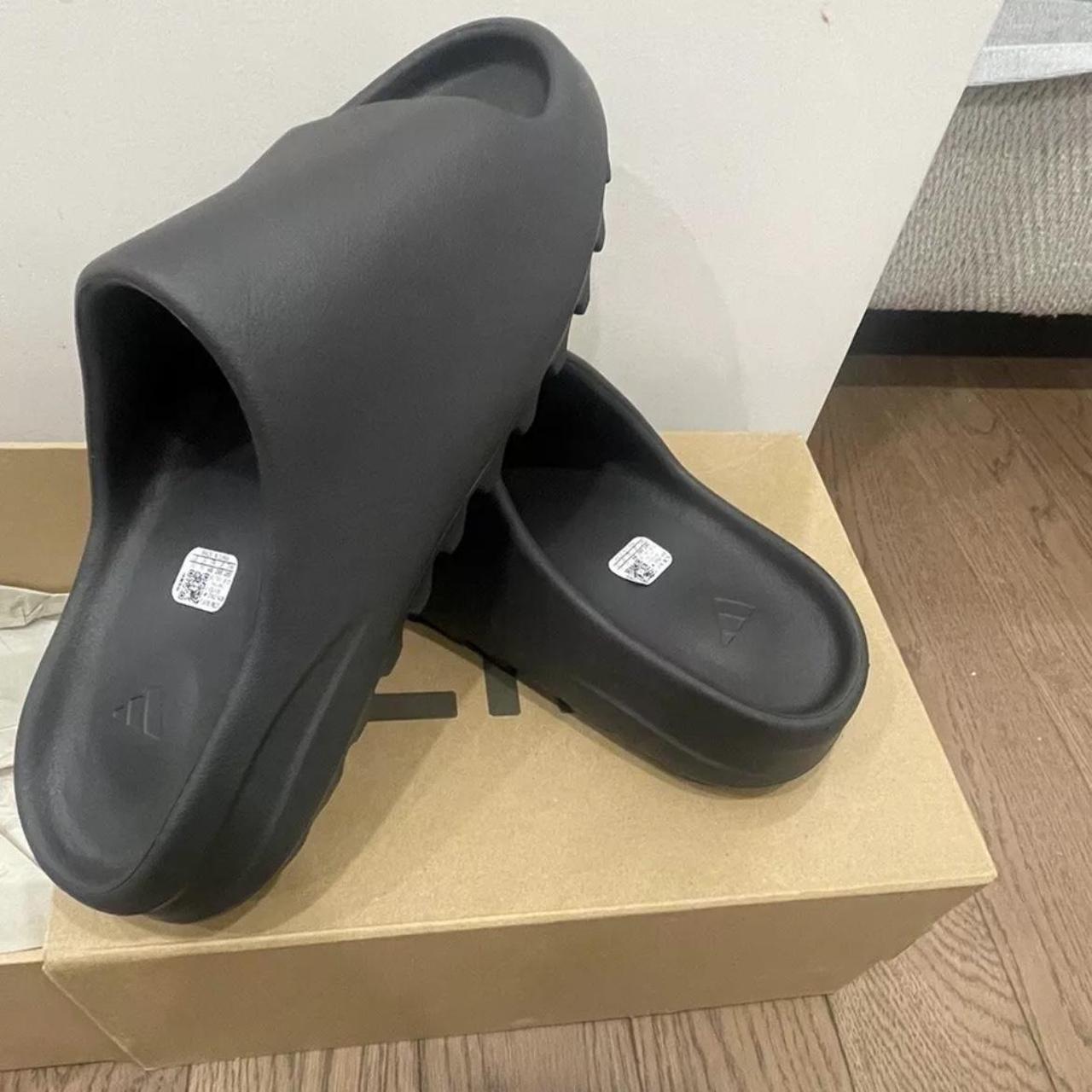 Yeezy slides onyx size 11 PERFECT CONDITION NEVER... - Depop