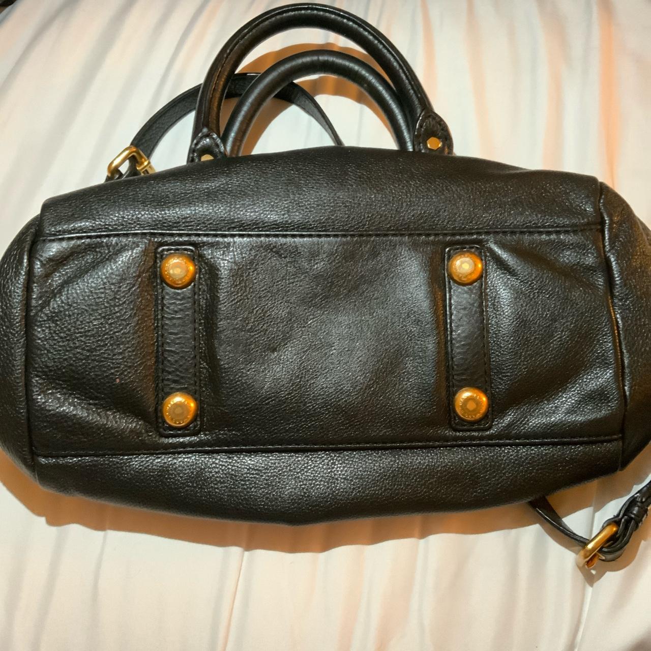 Authentic Marc jacobs purse used good condition it’s... - Depop