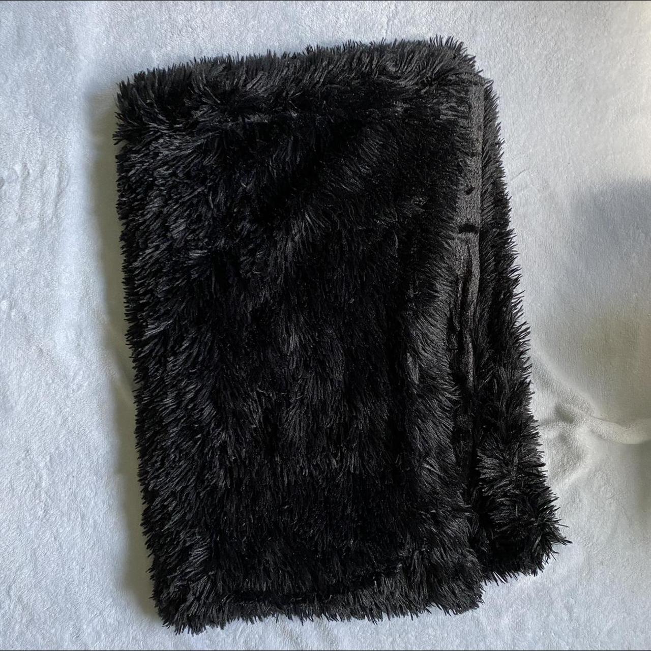 auto buy on black fluffy blanket! super soft but... - Depop