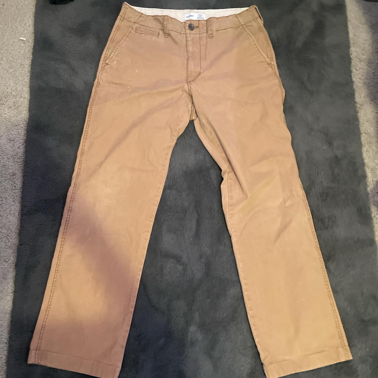 Khaki pants 33x34 Run a dub Like new condition - Depop