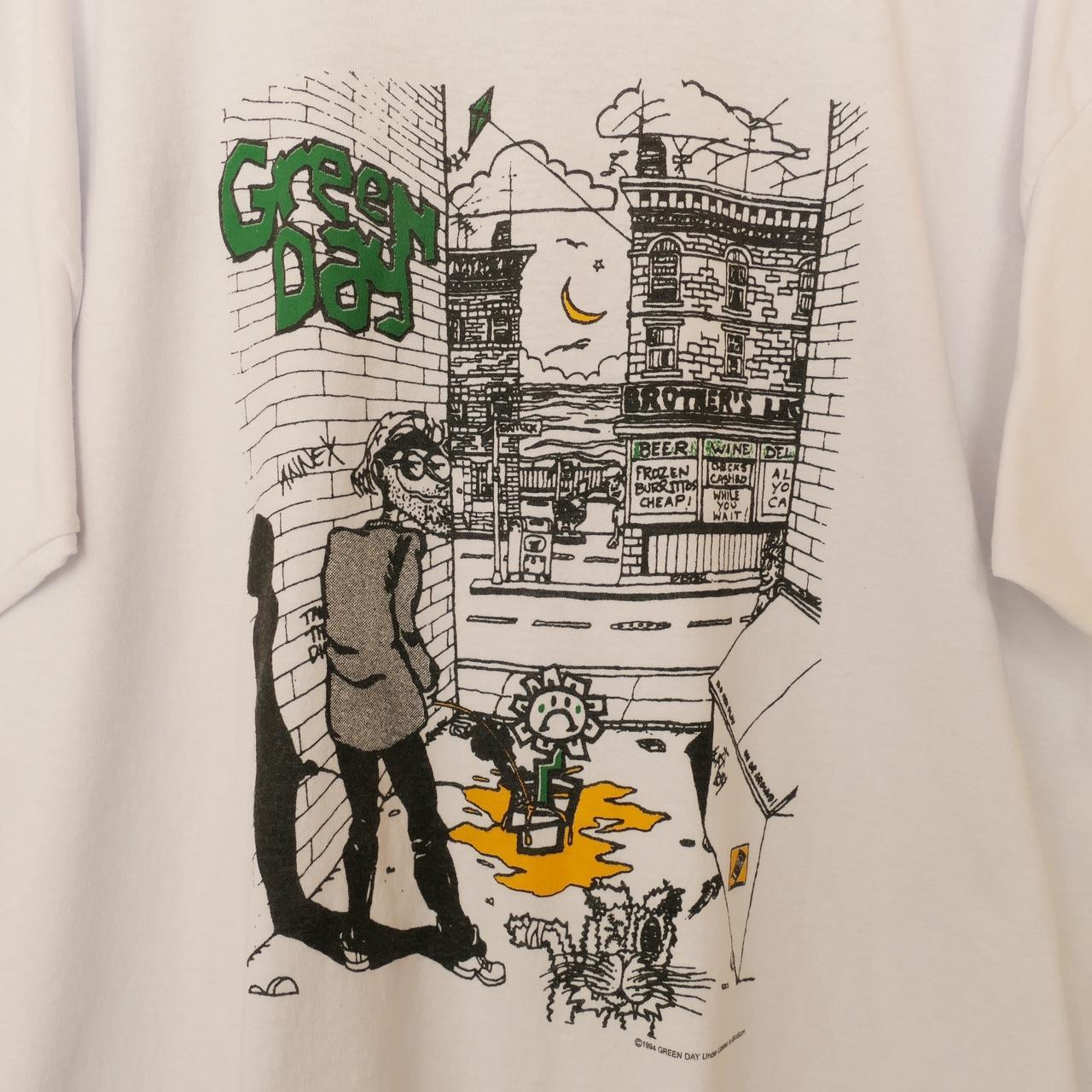 Green Day Dookie Alley Cat Flower Tee Measures:... - Depop