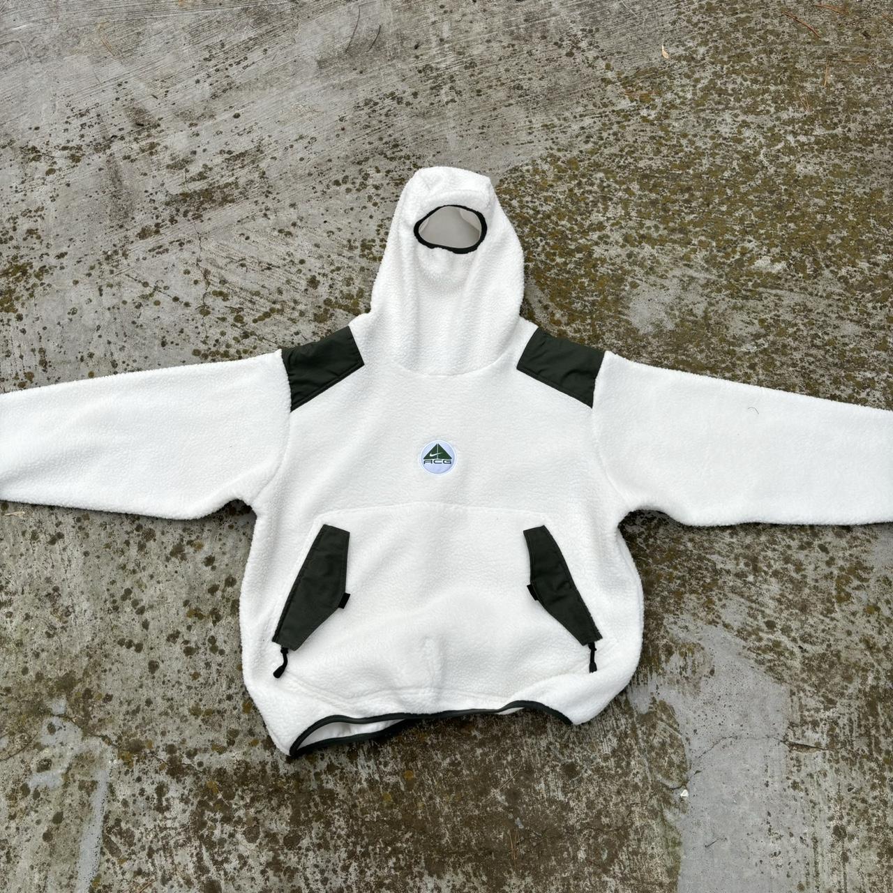 Nike ACG Ninja Fleece Perfect Condition Size... - Depop