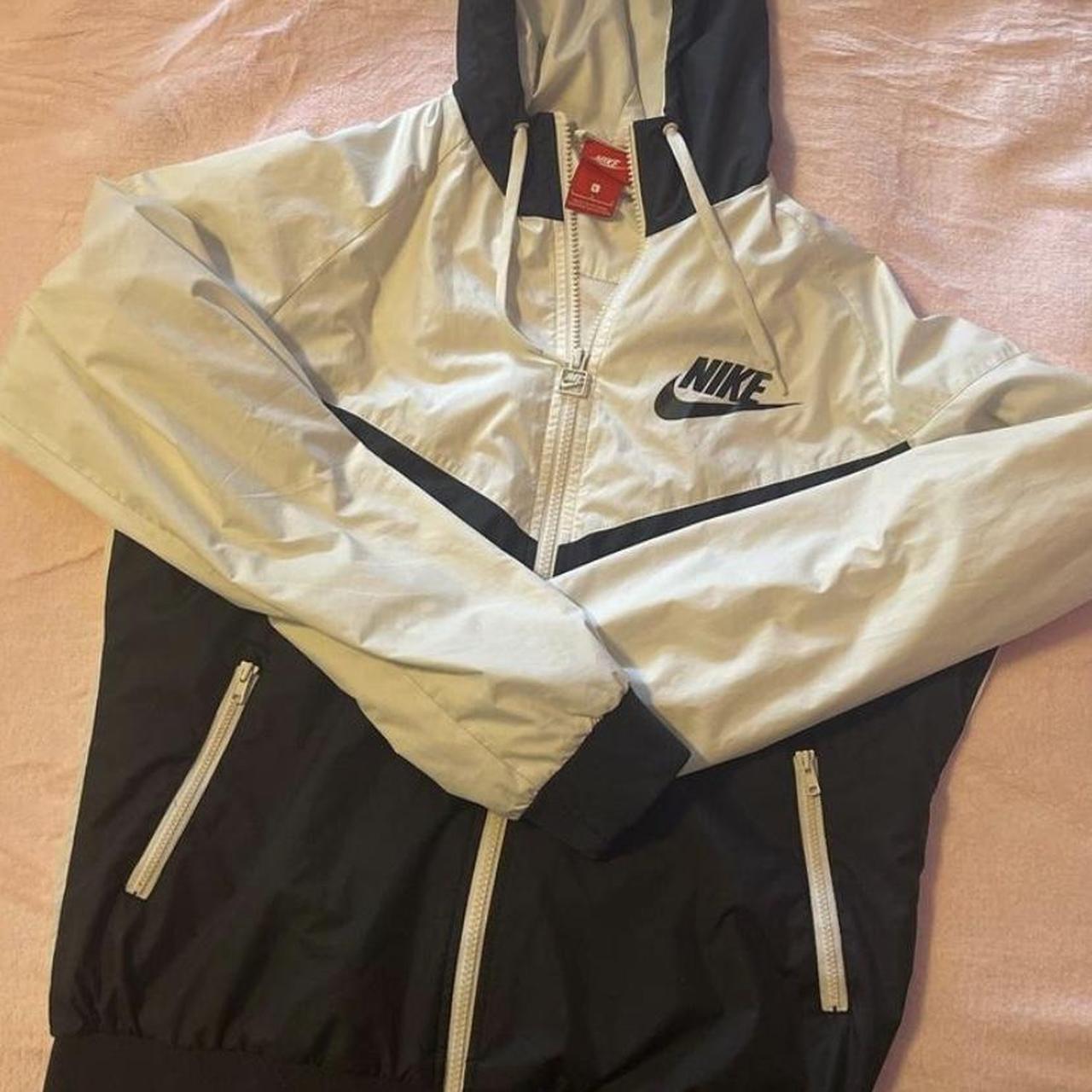Nike Windbreaker. Size youth large. #nike - Depop